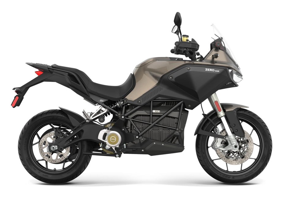 Zero DSR/X - Uusi adventurepyörä | zeromotorcycles.fi